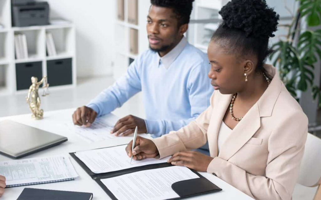 Commercial Surrogacy – All You Need to Know – SurrogateFirst